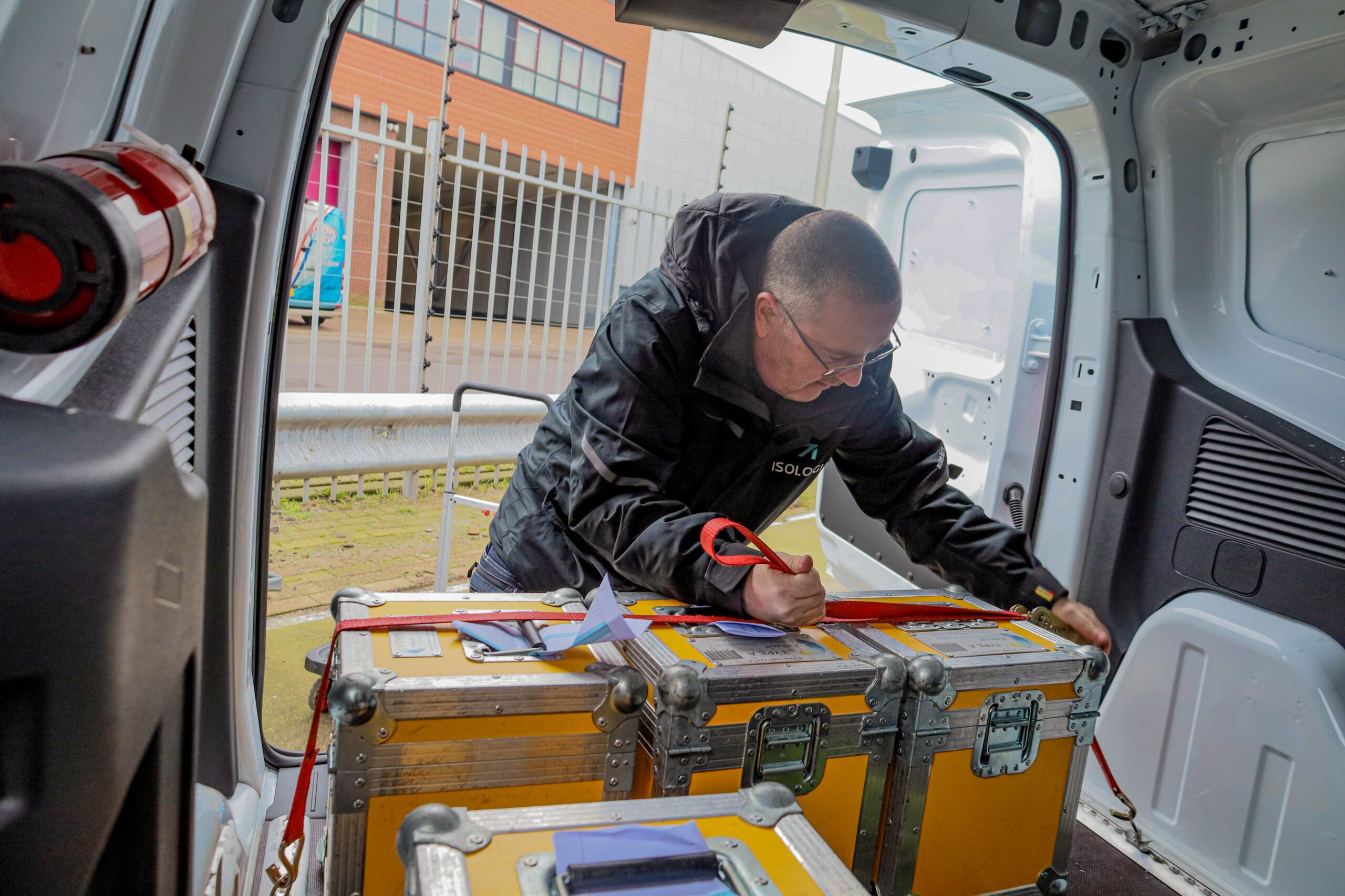 Transport of radioactive pharmaceuticals - Isologic